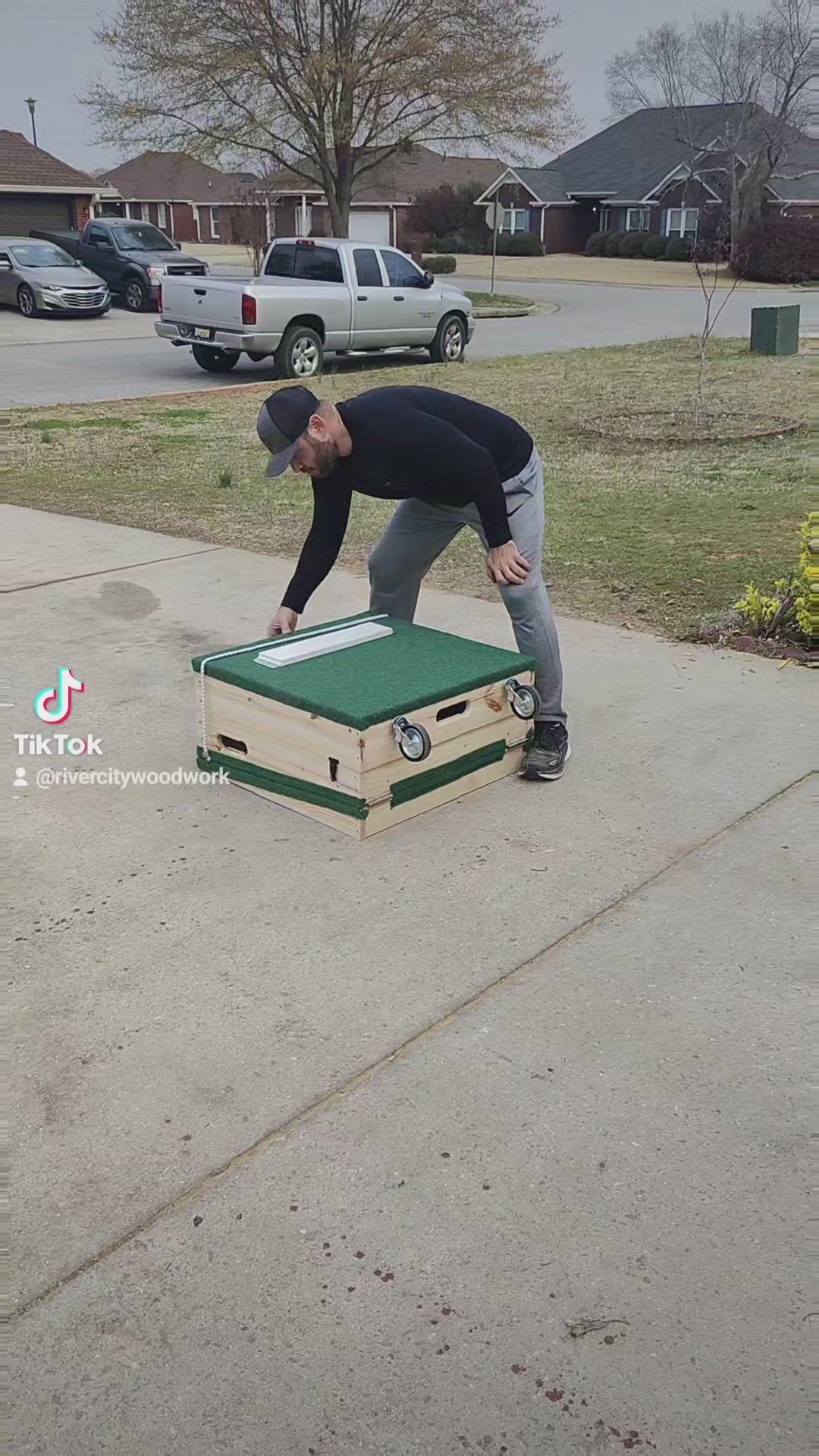 Baseball Pitching Mound with Wheels Folding Foldable Rolling Rolls You ...